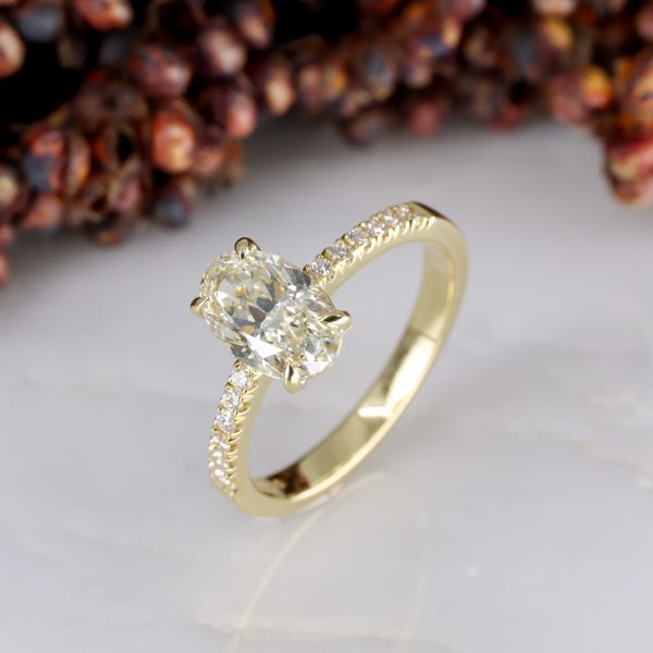 18ct yellow gold 1.30ct oval pale yellow diamond rise ring - Baroque ...