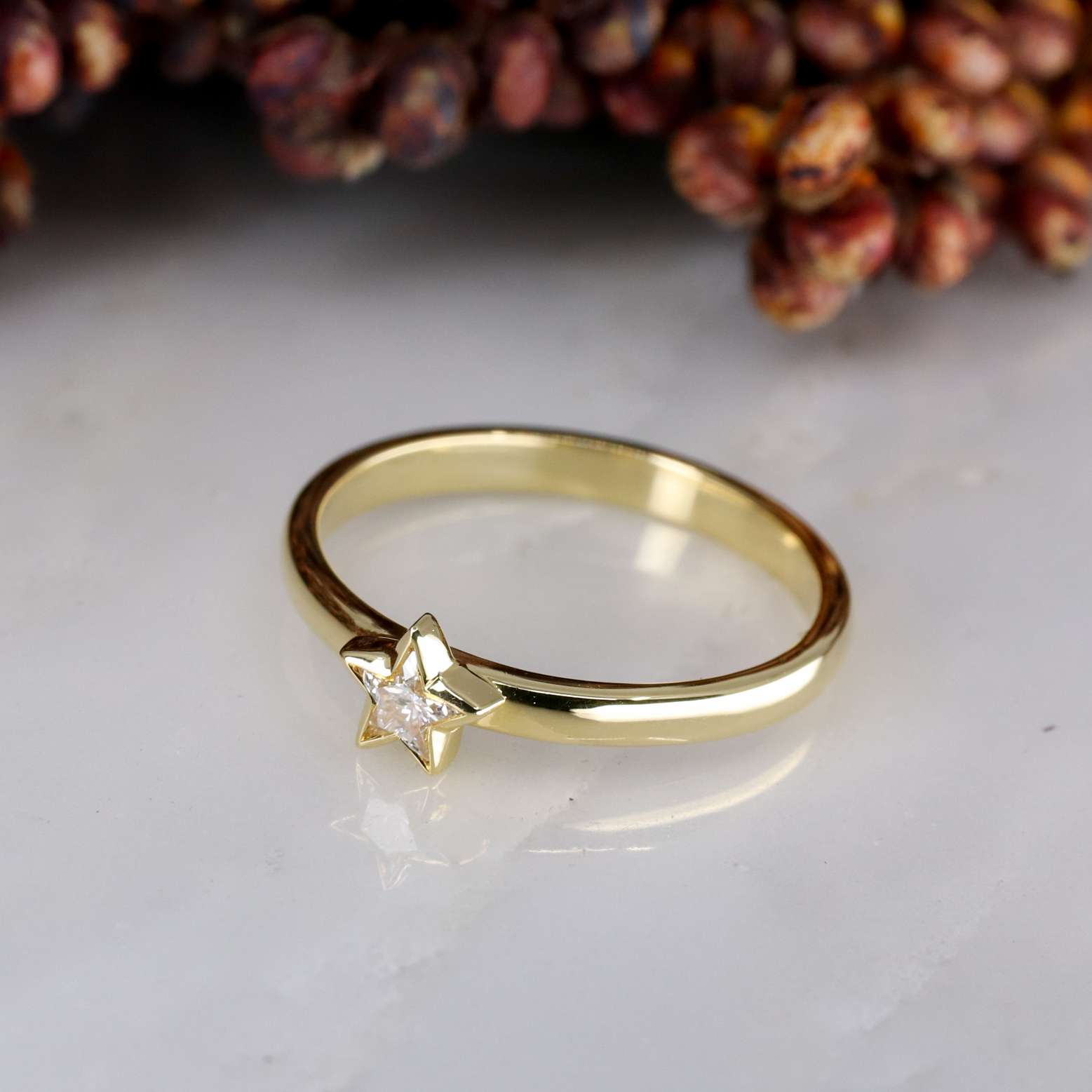 18ct yellow gold fine star diamond ring - Baroque Jewellery