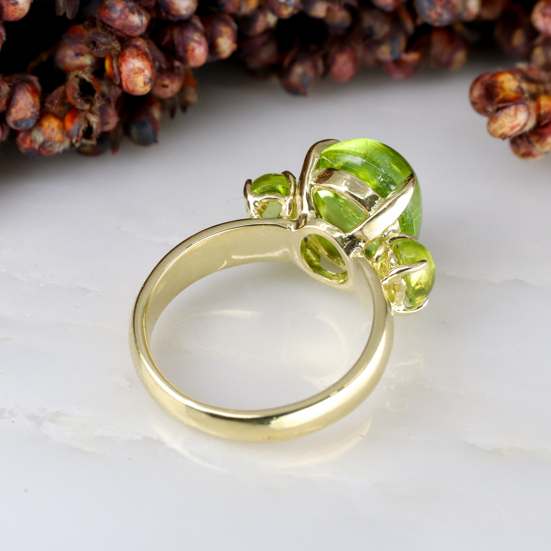 18ct yellow gold Peridot Bubble ring - Baroque Jewellery