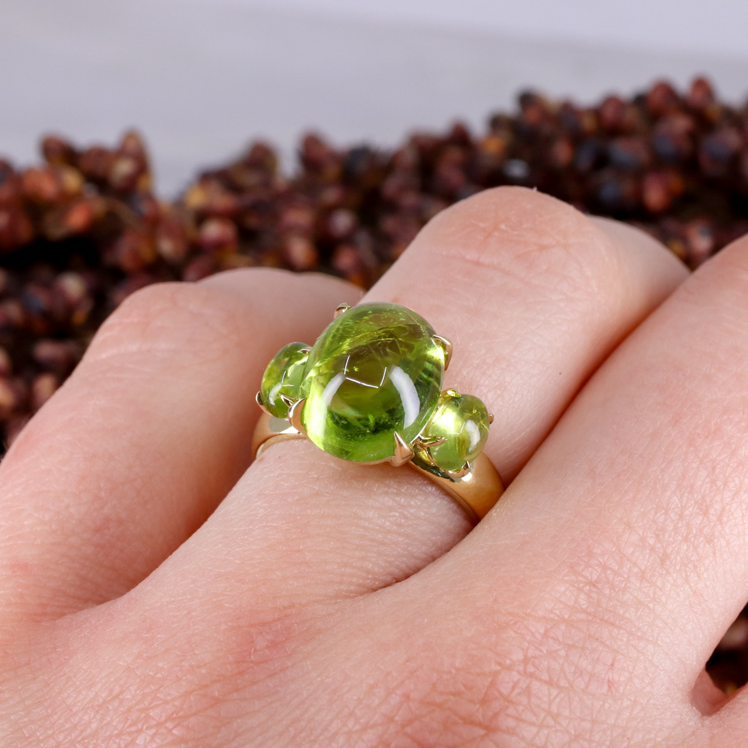 18ct yellow gold Peridot Bubble ring - Baroque Jewellery