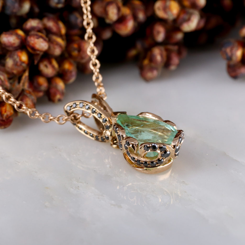 18ct rose gold green Beryl pendant with black diamond accents - Baroque ...